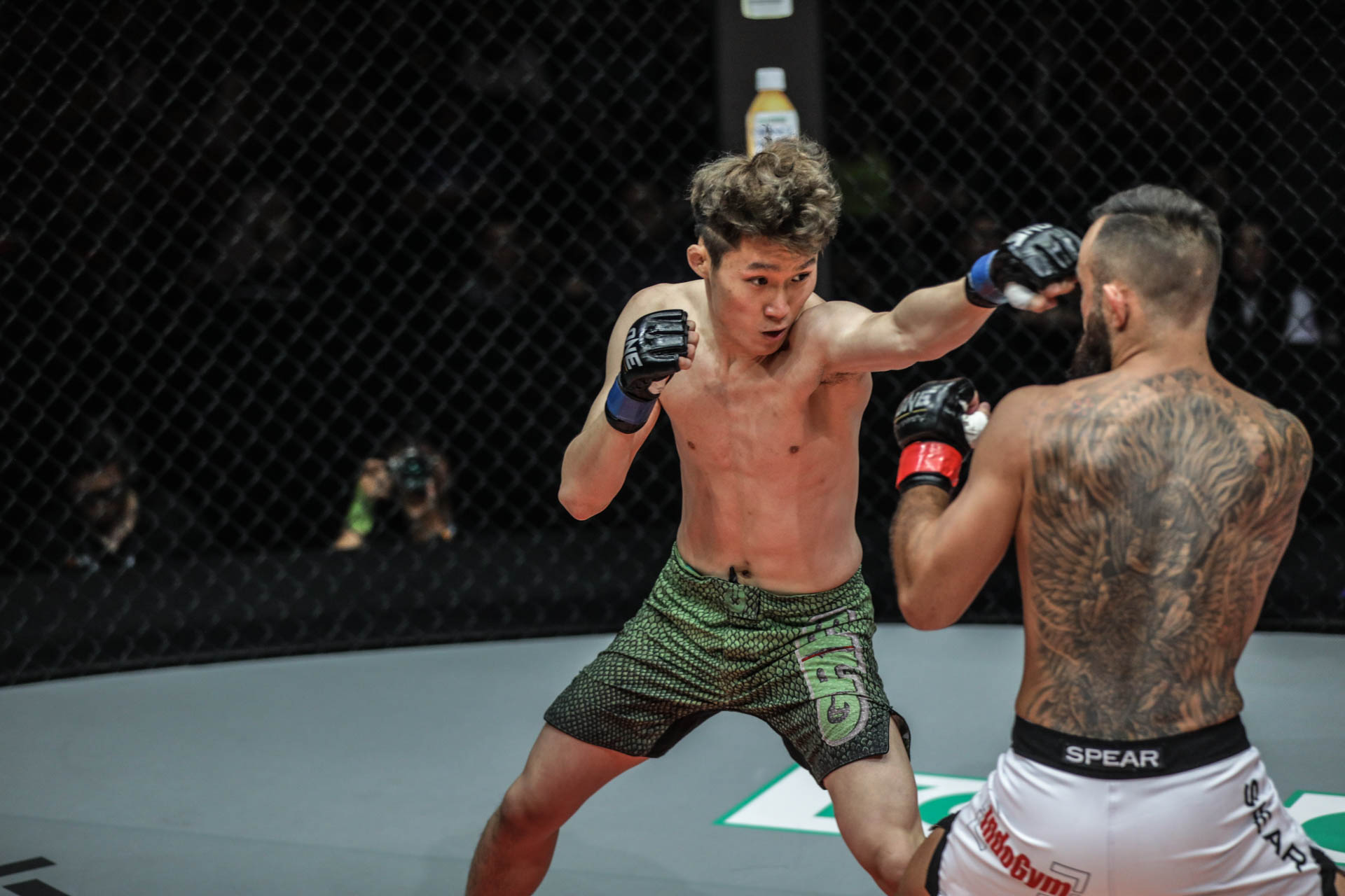 [PHOTOS] Indonesia vs Korea: Anthony Engelen, Kwon Won Il fight at ‘ONE ...