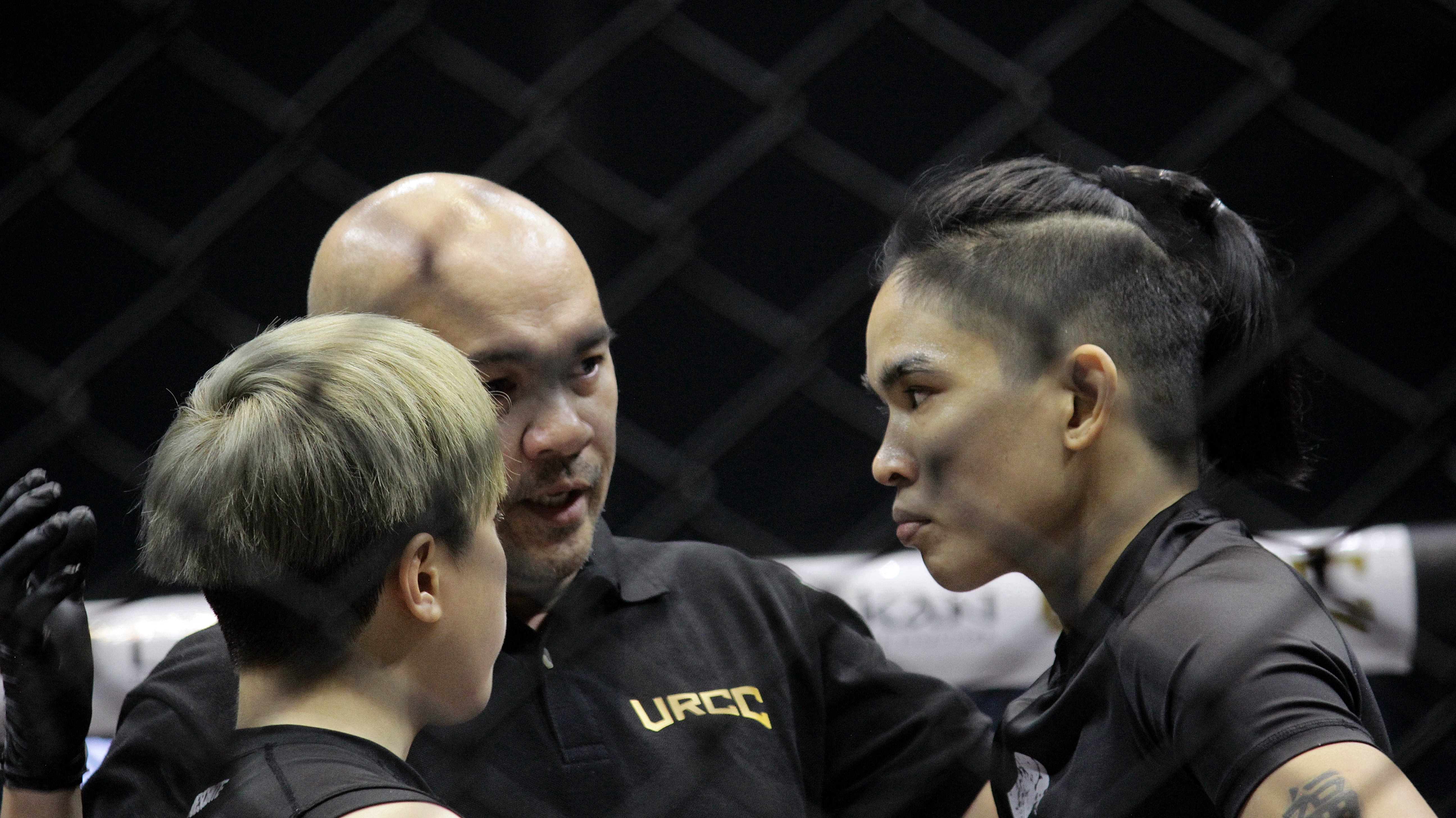 [PHOTOS] Philippines vs South Korea: Geli Bulaong, Jang Hyun Ji fight ...