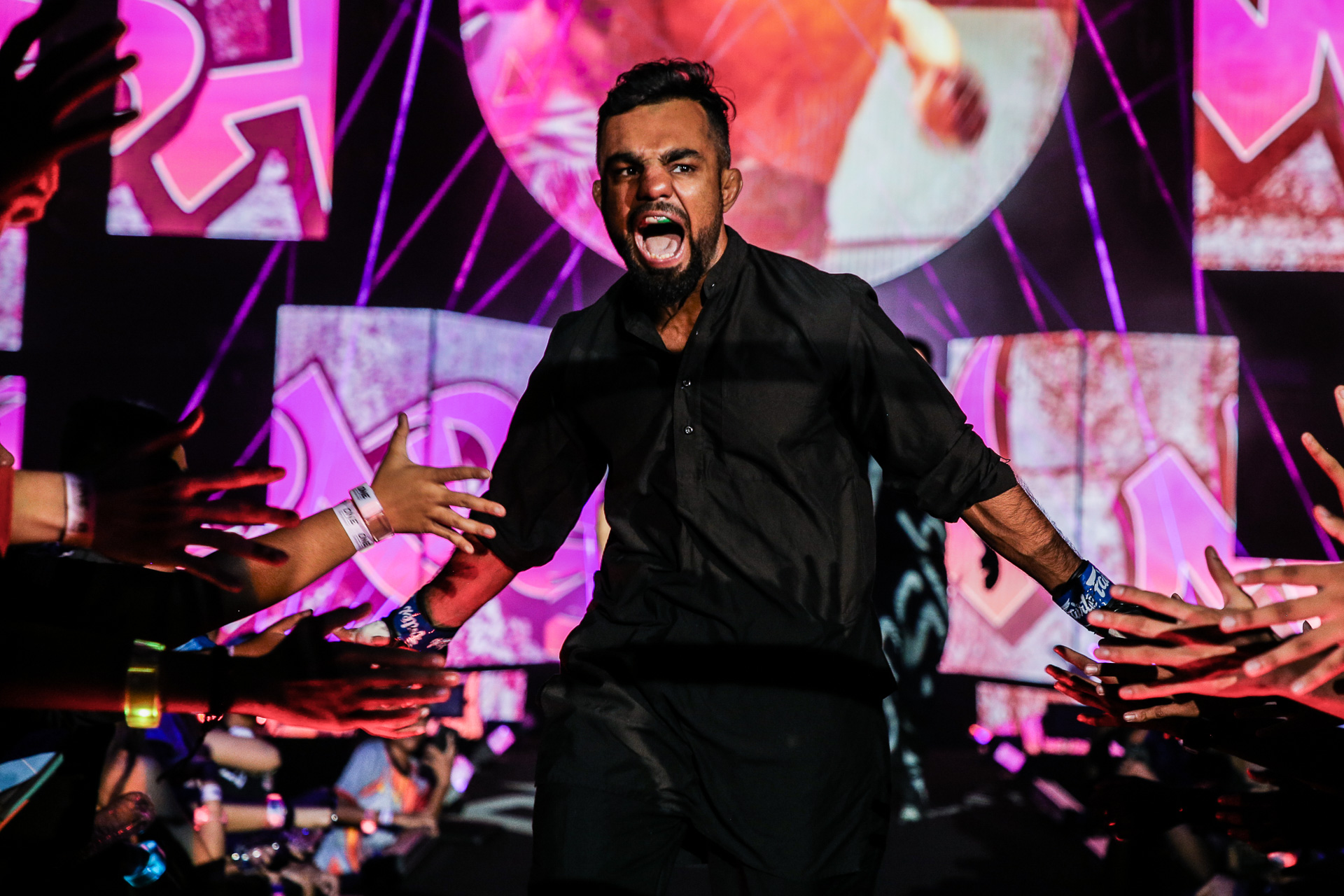 [PHOTOS] Indonesia vs India: Abro Fernandes, Gurdarshan Mangat fight at ...