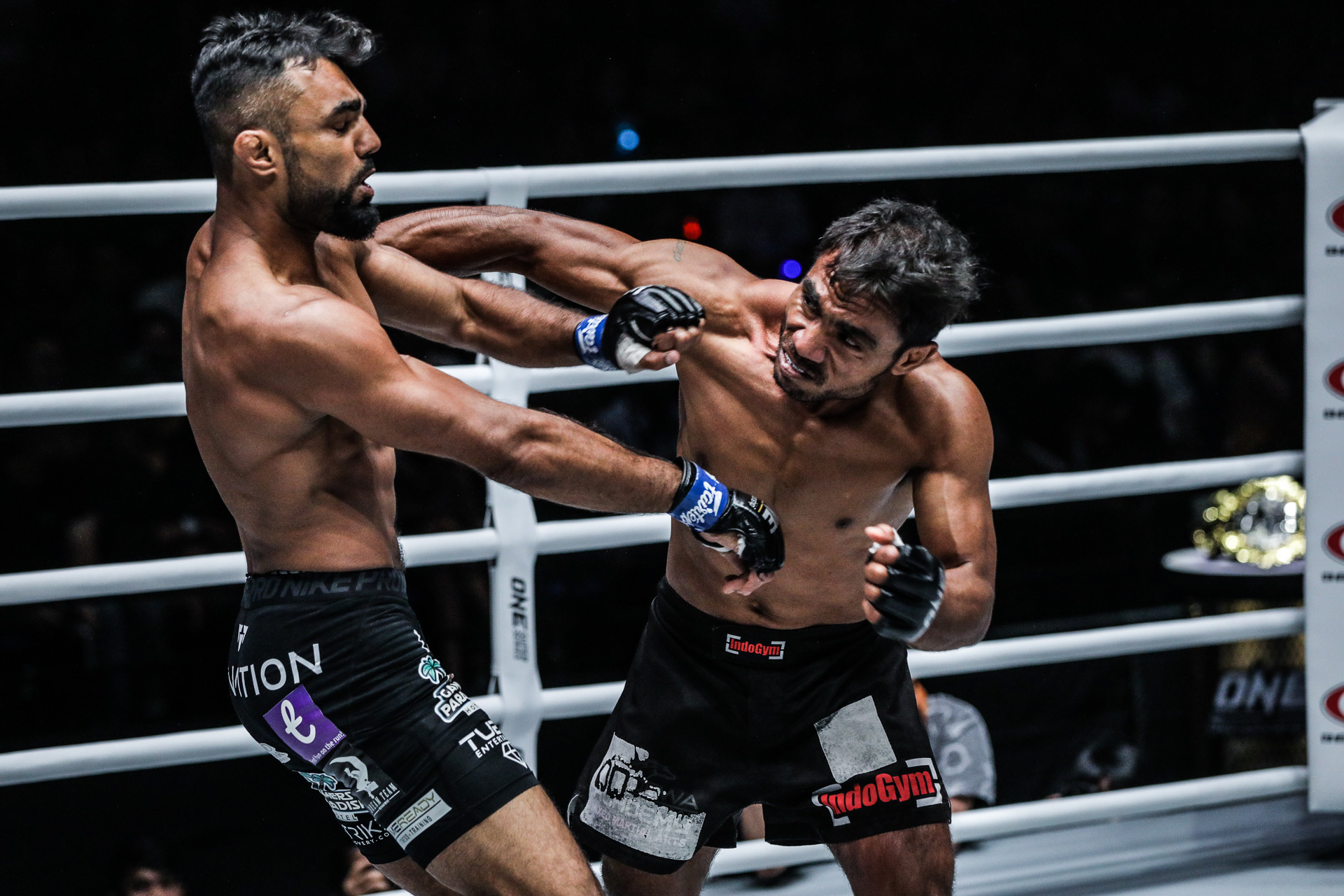 [PHOTOS] Indonesia vs India: Abro Fernandes, Gurdarshan Mangat fight at ...