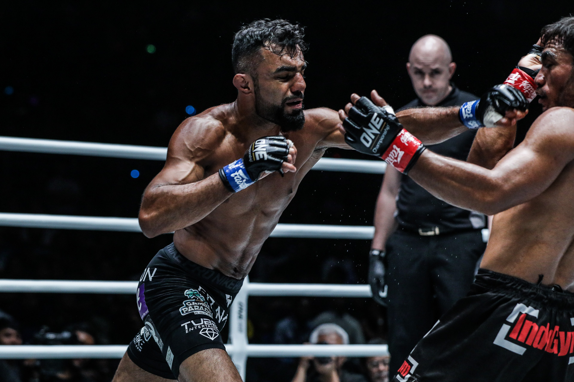 [PHOTOS] Indonesia vs India: Abro Fernandes, Gurdarshan Mangat fight at ...
