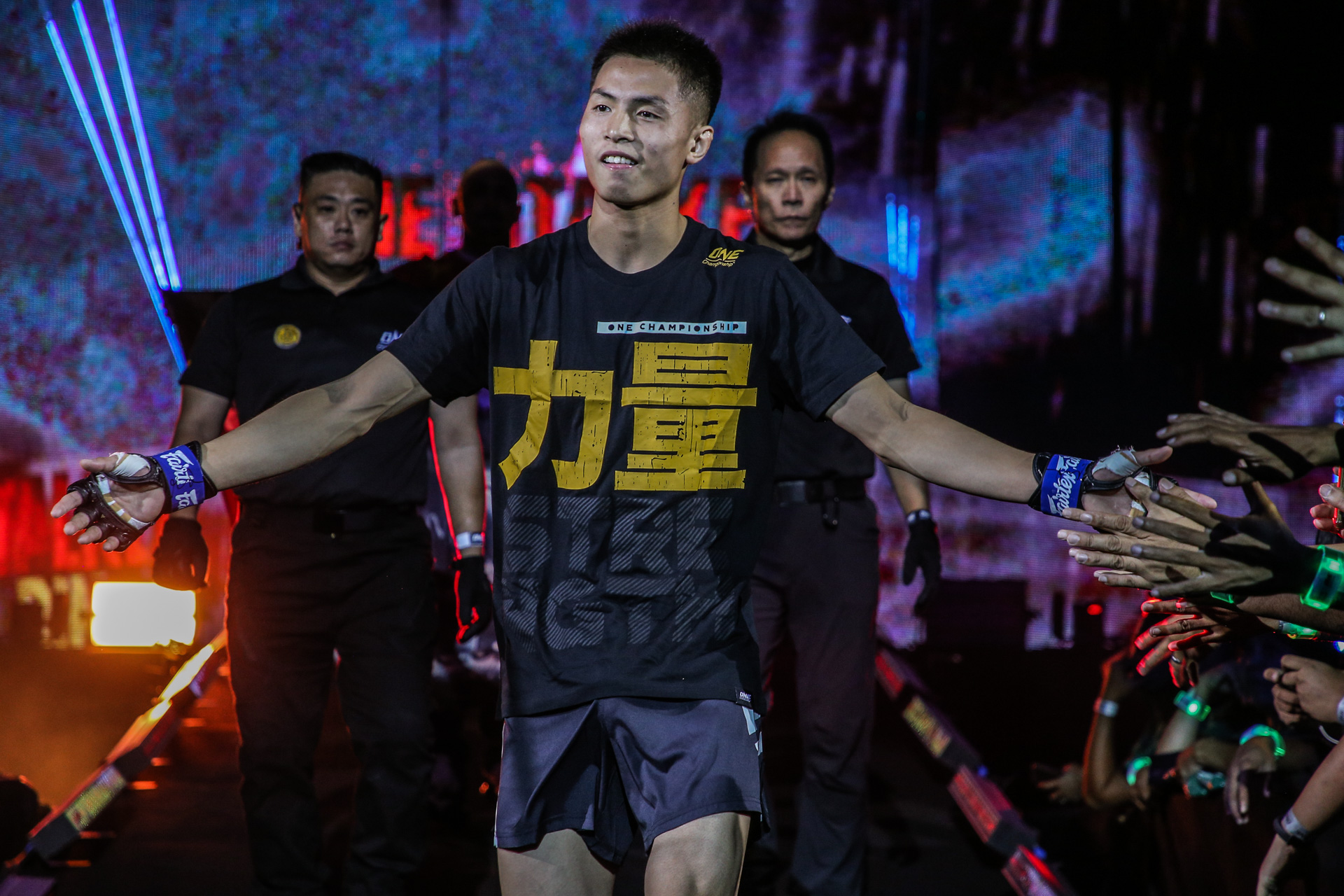 [PHOTOS] Philippines vs China: Edward Kelly, Xie Bin fight at ‘ONE ...