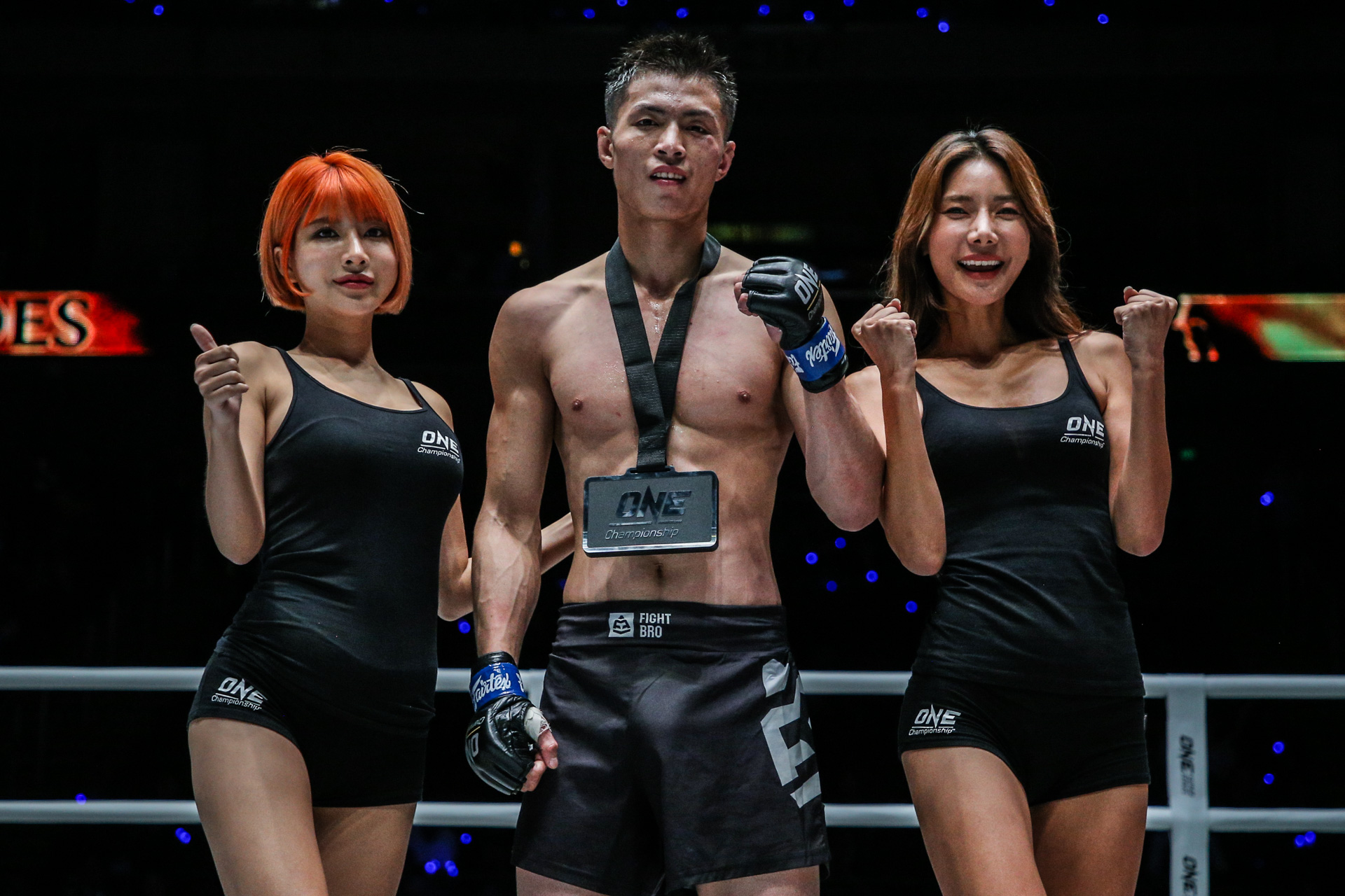 [PHOTOS] Philippines vs China: Edward Kelly, Xie Bin fight at ‘ONE ...
