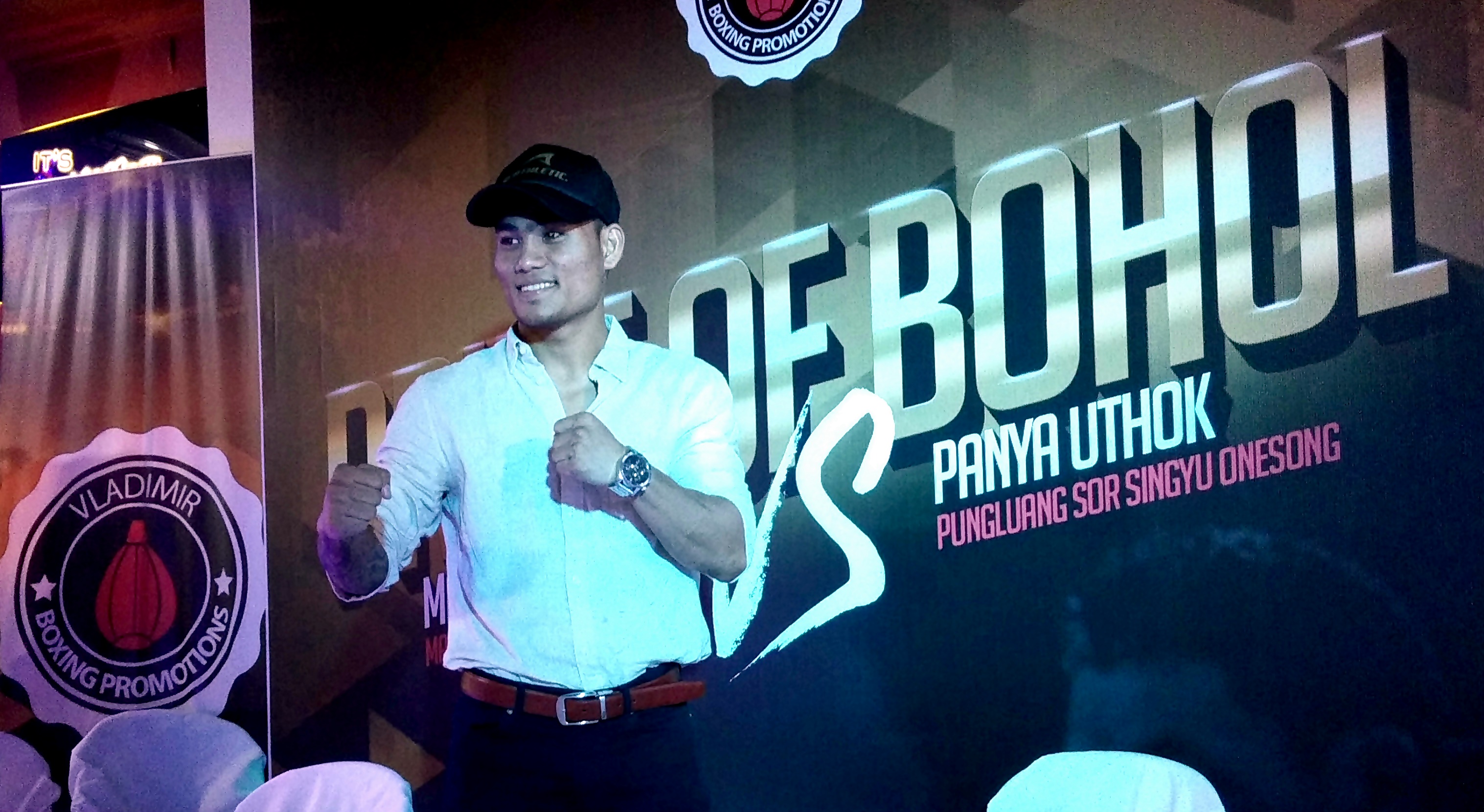 Undefeated Filipino boxer Mark Magsayo is new WBC Asia Featherweight ...